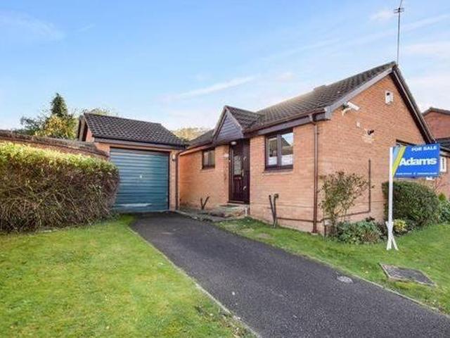 2 bedroom bungalow for sale in Plovers Lane Helsby Frodsham WA6