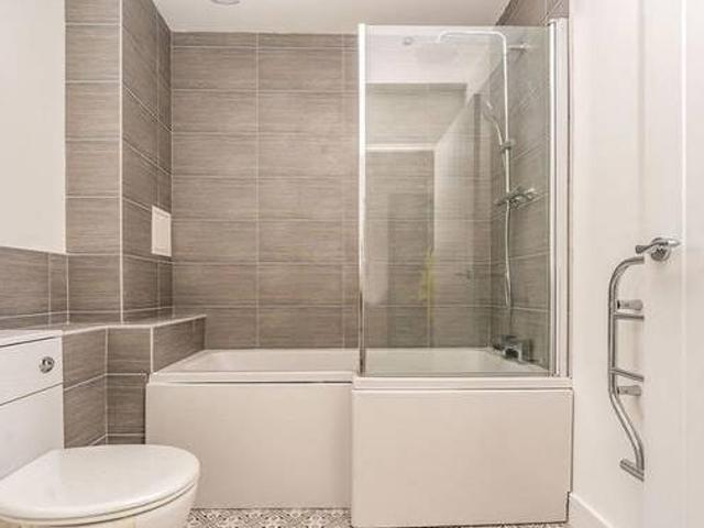 2 bedroom bungalow for sale in Queens Road Gillingham Kent ME7