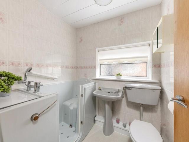 2 bedroom bungalow for sale in Roachburn Road, Newcastle upon Tyne, and Wear, NE5