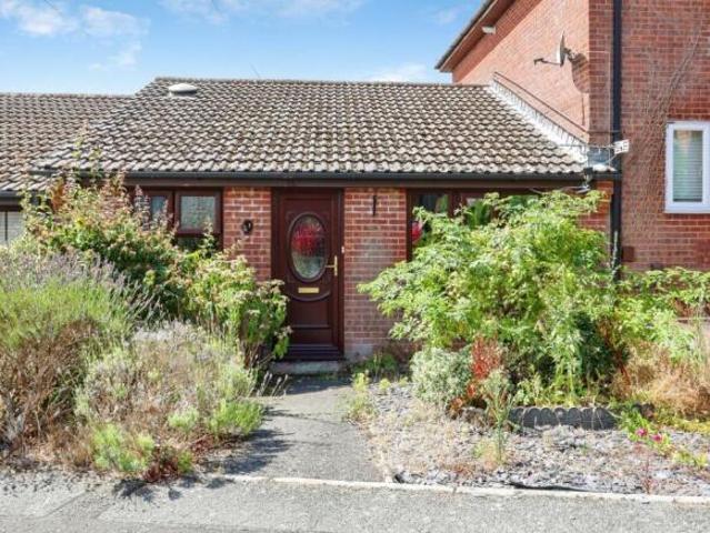 2 bedroom bungalow for sale in Ross Gardens, BEARWOOD, Bournemouth, Dorset, BH11