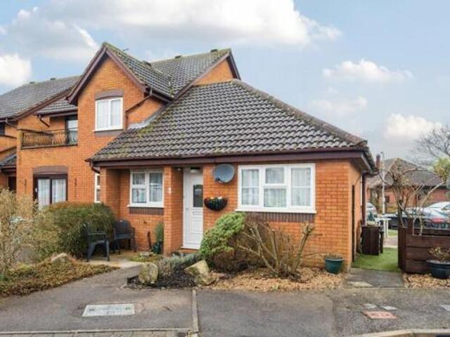 2 Bedroom Bungalow For Sale In Woburn, Bedfordshire