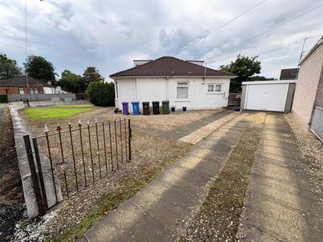 2 bedroom bungalow for sale in Woodend Road, Mount Vernon, Glasgow, G32