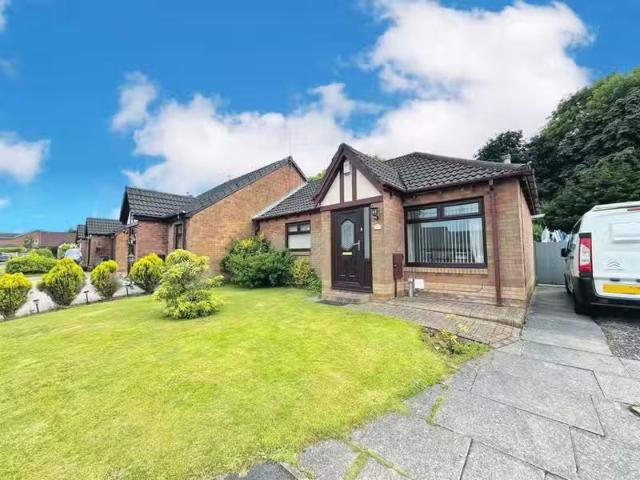 2 bedroom bungalow for sale in Woodvale Road, West Derby, Crox.