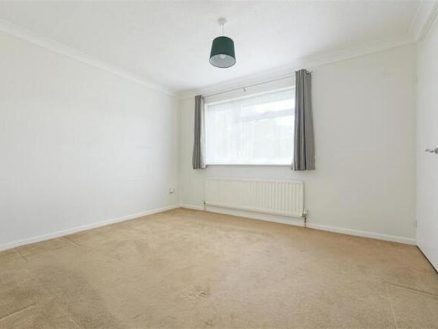 2 bedroom bungalow for sale in Wagoners Close, Weavering, ME14