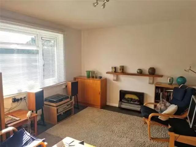 2 Bedroom Bungalow For Sale In Walnut Gardens, Kington, Herefo.
