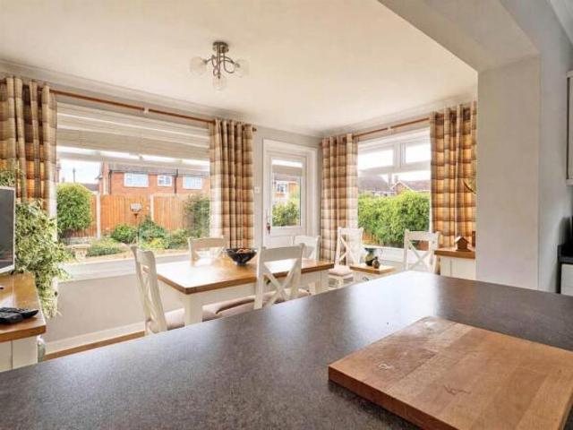2 bedroom bungalow for sale in Weymouth Road, Old Springfield, Chelmsford, CM1