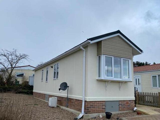 2 Bedroom Bungalow For Sale In West Yorkshire