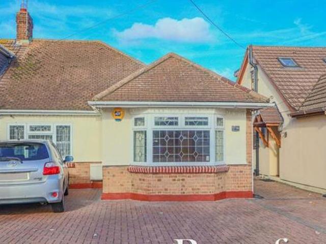 2 Bedroom Bungalow For Sale In West Horndon