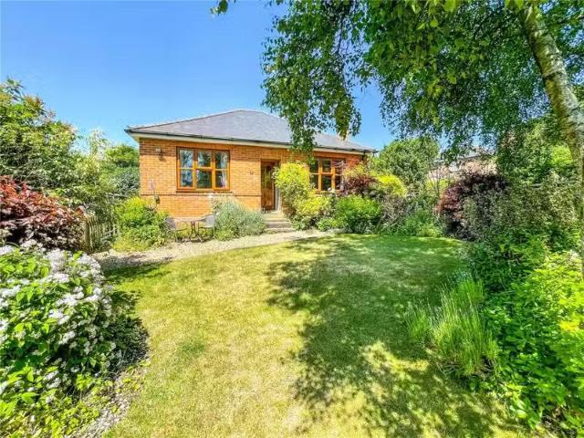 2 bedroom bungalow for sale in Willow Lane, Bransgore, Christc.