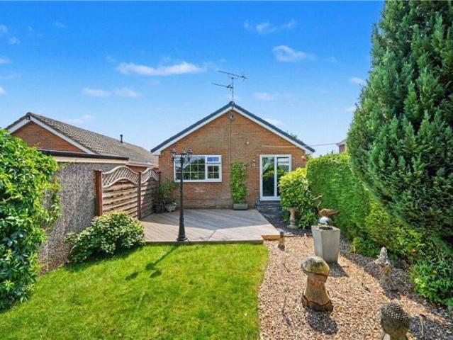 2 bedroom bungalow for sale in Timble Grove, Harrogate, North Yorkshire, HG1