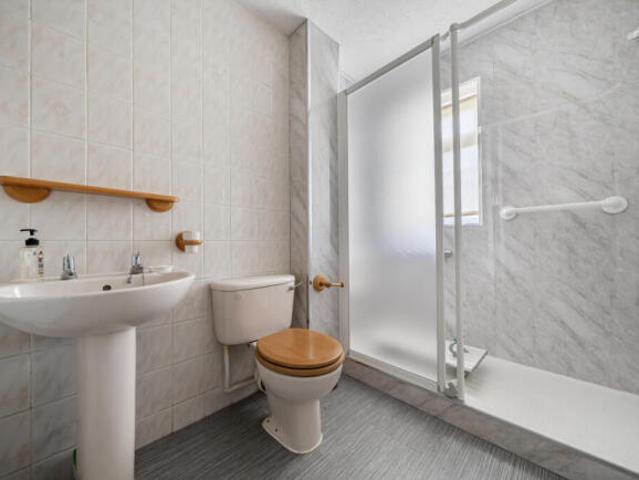 2 bedroom bungalow for sale in Treelands Drive, Cheltenham, Gloucestershire, GL53