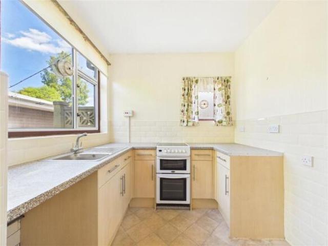 2 bedroom bungalow for sale in Trident Close, Downend, Bristol, BS16