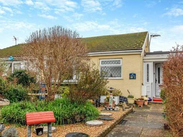 2 Bedroom Bungalow For Sale In Tywyn, Gwynedd