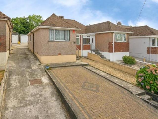 2 bedroom bungalow for sale in Vicarage Gardens, St Budeaux, Plymouth, PL5