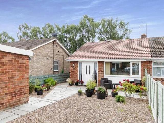 2 Bedroom Bungalow For Sale In York, North Yorkshire