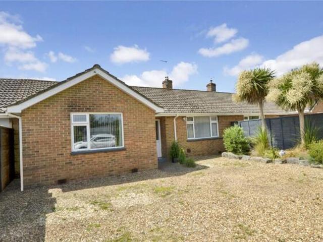 2 Bedroom Bungalow Ferndown Dorset 101678168