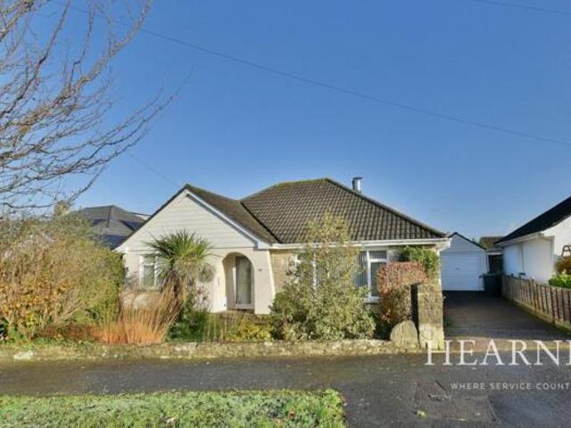2 Bedroom Bungalow Ferndown Dorset 98969283
