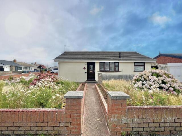 2 Bedroom Bungalow Fleetwood Lancashire 98834911