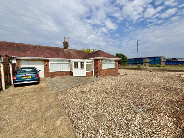 2 Bedroom Bungalow Fleetwood Lancashire 99345103