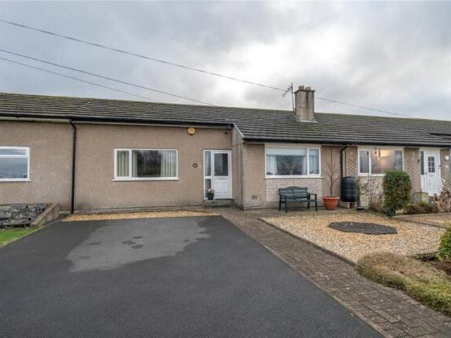 2 Bedroom Bungalow Kendal Cumbria 99437305
