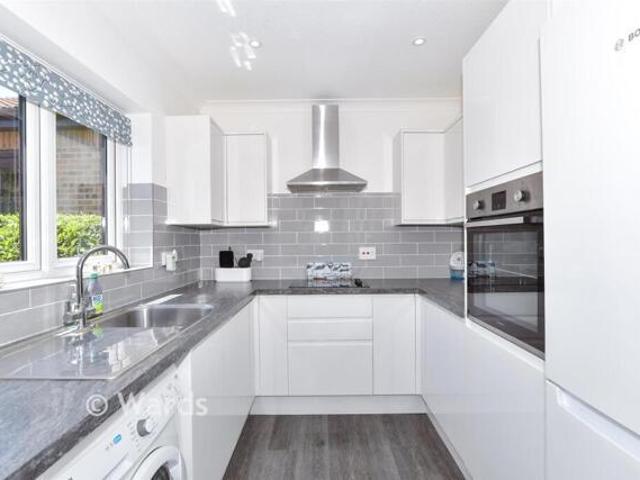 2 Bedroom Bungalow Kent Kent 99204024