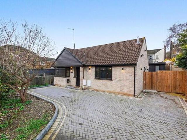 2 Bedroom Bungalow Kent Medway 98687652