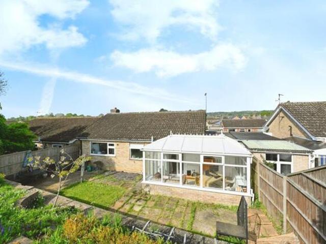 2 Bedroom Bungalow King's Lynn Norfolk LS100316932