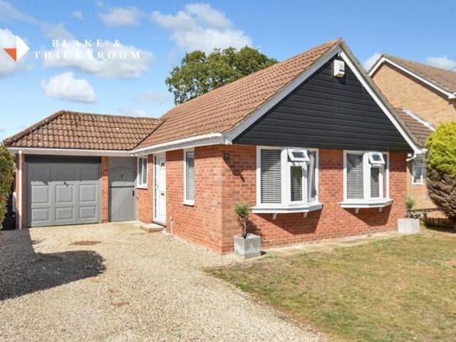 2 Bedroom Bungalow Kirby Cross Essex 98612457