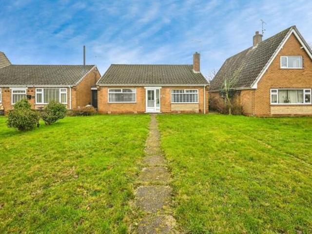 2 Bedroom Bungalow Kirkby In Ashfield Nottinghamshire 99475717