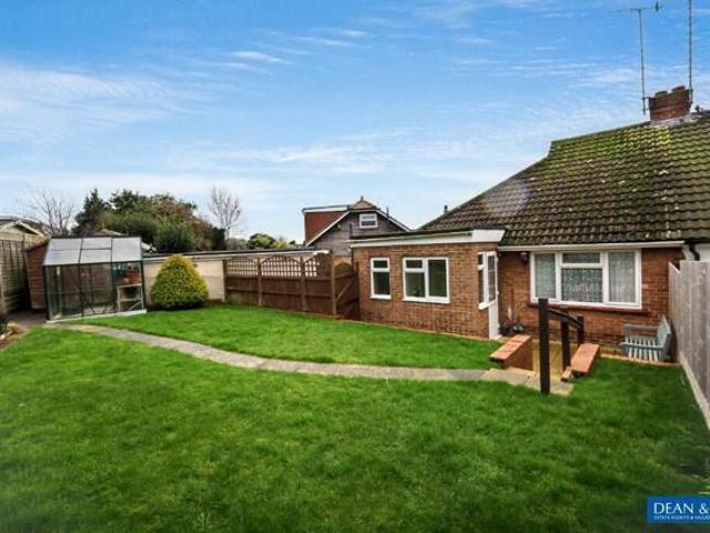 2 Bedroom Bungalow Hove Brighton And Hove LS99029413