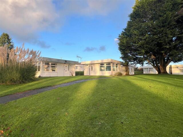 2 Bedroom Bungalow Haverfordwest Pembrokeshire LS100456451