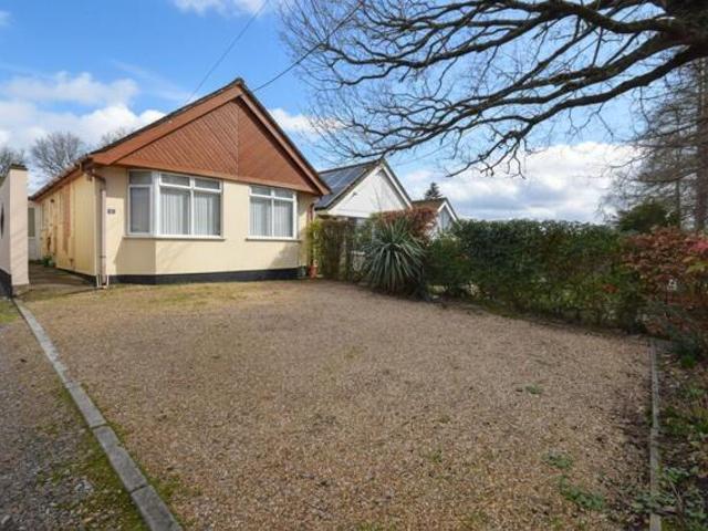2 Bedroom Bungalow Hampshire Hampshire 100132610