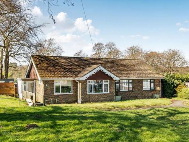 2 Bedroom Bungalow Headley Surrey 101677253
