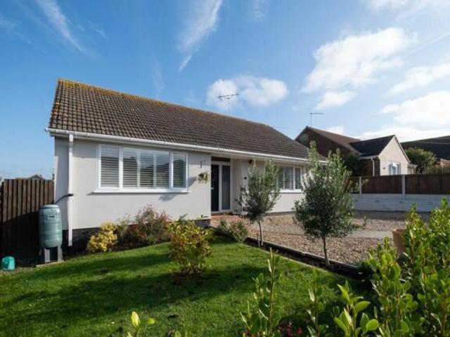 2 Bedroom Bungalow Herne Bay Kent CT6 87882008