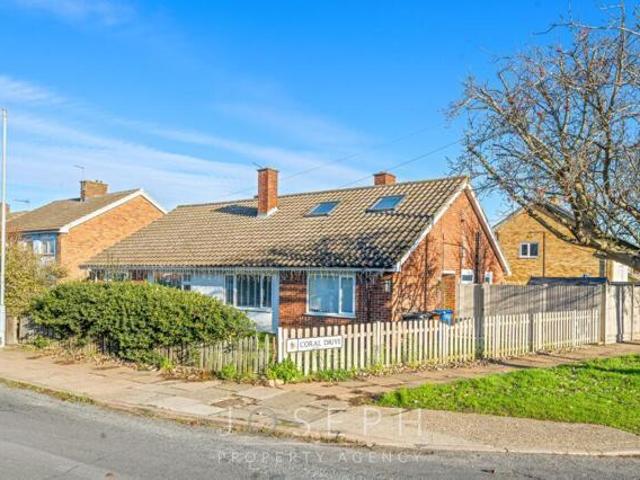 2 Bedroom Bungalow Ipswich Suffolk LS100855061