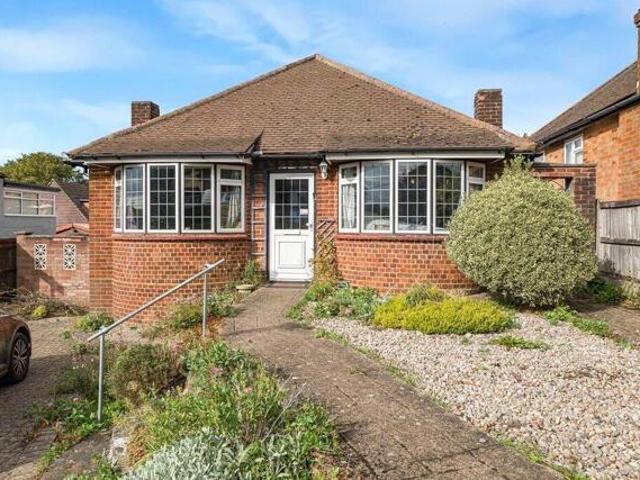 2 Bedroom Bungalow Orpington Greater London LS98765776