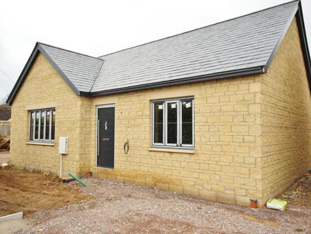 2 Bedroom Bungalow Oxfordshire Oxfordshire LS98930178