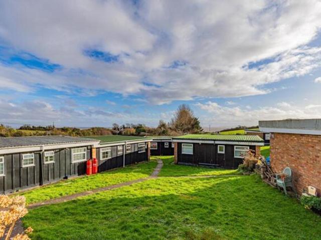 2 Bedroom Bungalow Lavernock Lavernock 100456699