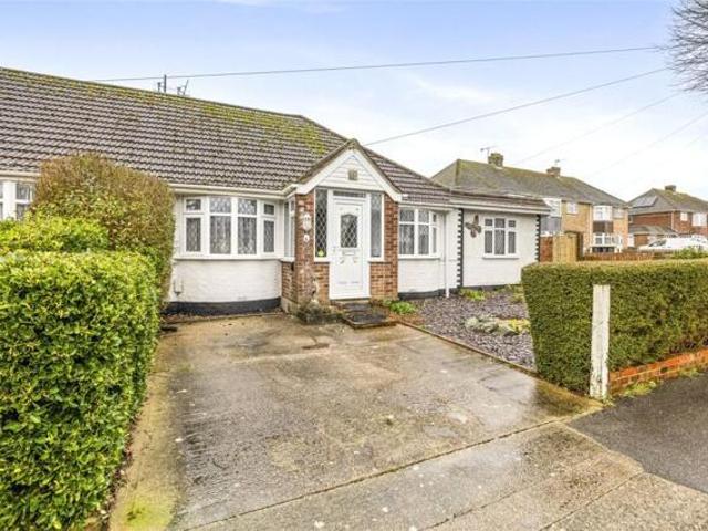 2 Bedroom Bungalow Lancing West Sussex 100733859