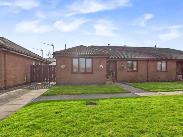 2 Bedroom Bungalow Lancs Lancashire 94606913