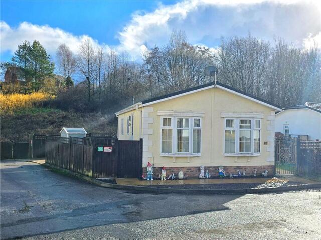 2 Bedroom Bungalow Lancs Lancashire 99773905