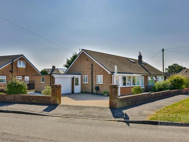2 Bedroom Bungalow Lancs Lancashire 101743221