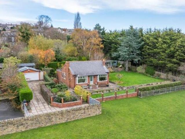 2 Bedroom Bungalow Leeds Leeds 99161958