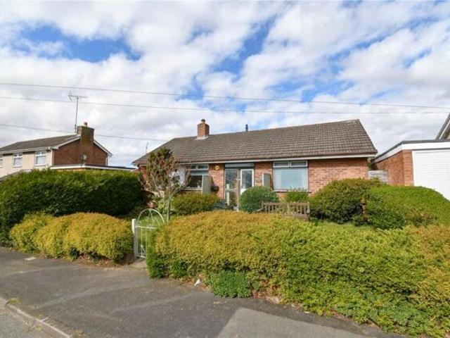 2 Bedroom Bungalow Little Neston Cheshire LS101955320