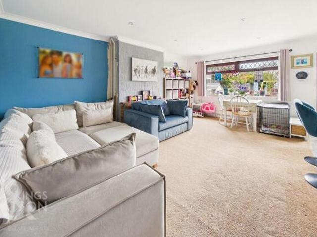 2 Bedroom Bungalow Little Plumstead Little Plumstead LS101676517