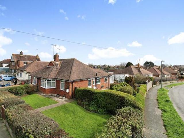 2 Bedroom Bungalow Littlehampton West Sussex 97443350