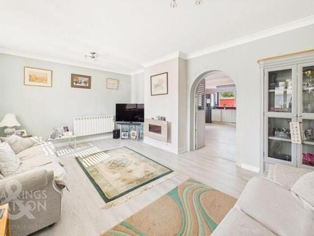 2 Bedroom Bungalow Lingwood Lingwood LS101059695