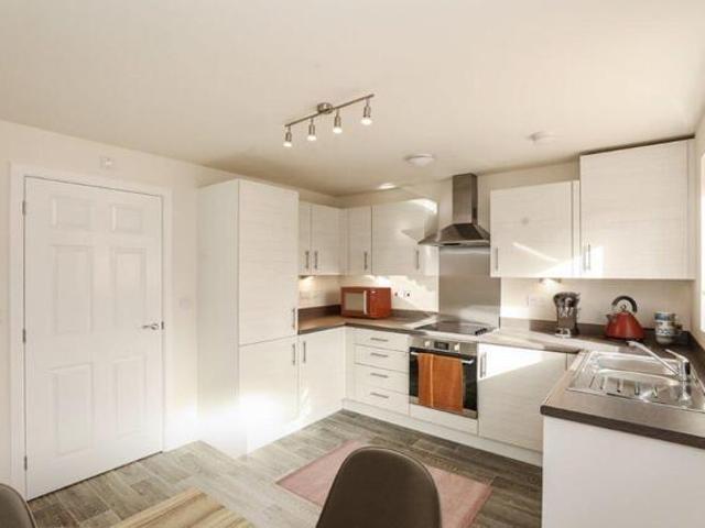 2 Bedroom Bungalow Nottingham Nottingham NOTTINGHAMSHIRE NG13 8GG 88383625