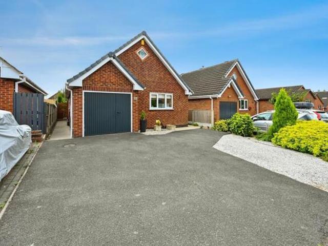 2 Bedroom Bungalow Nottingham Nottinghamshire 98154151