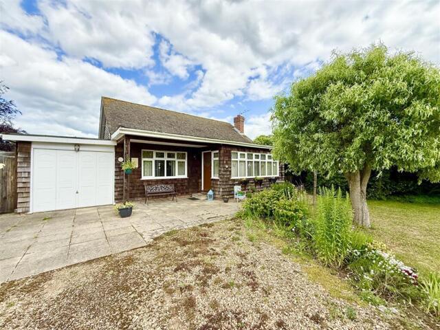 2 Bedroom Bungalow Norfolk Norfolk LS101892211